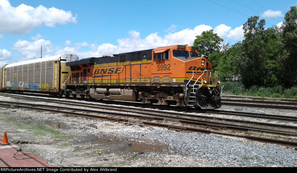 BNSF 5992